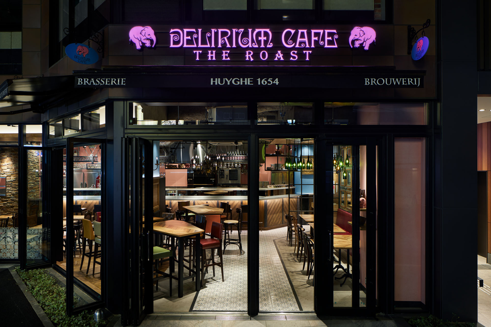 Délirium Café／恵比寿 ｜ WORKS ｜ DOYLE COLLECTION